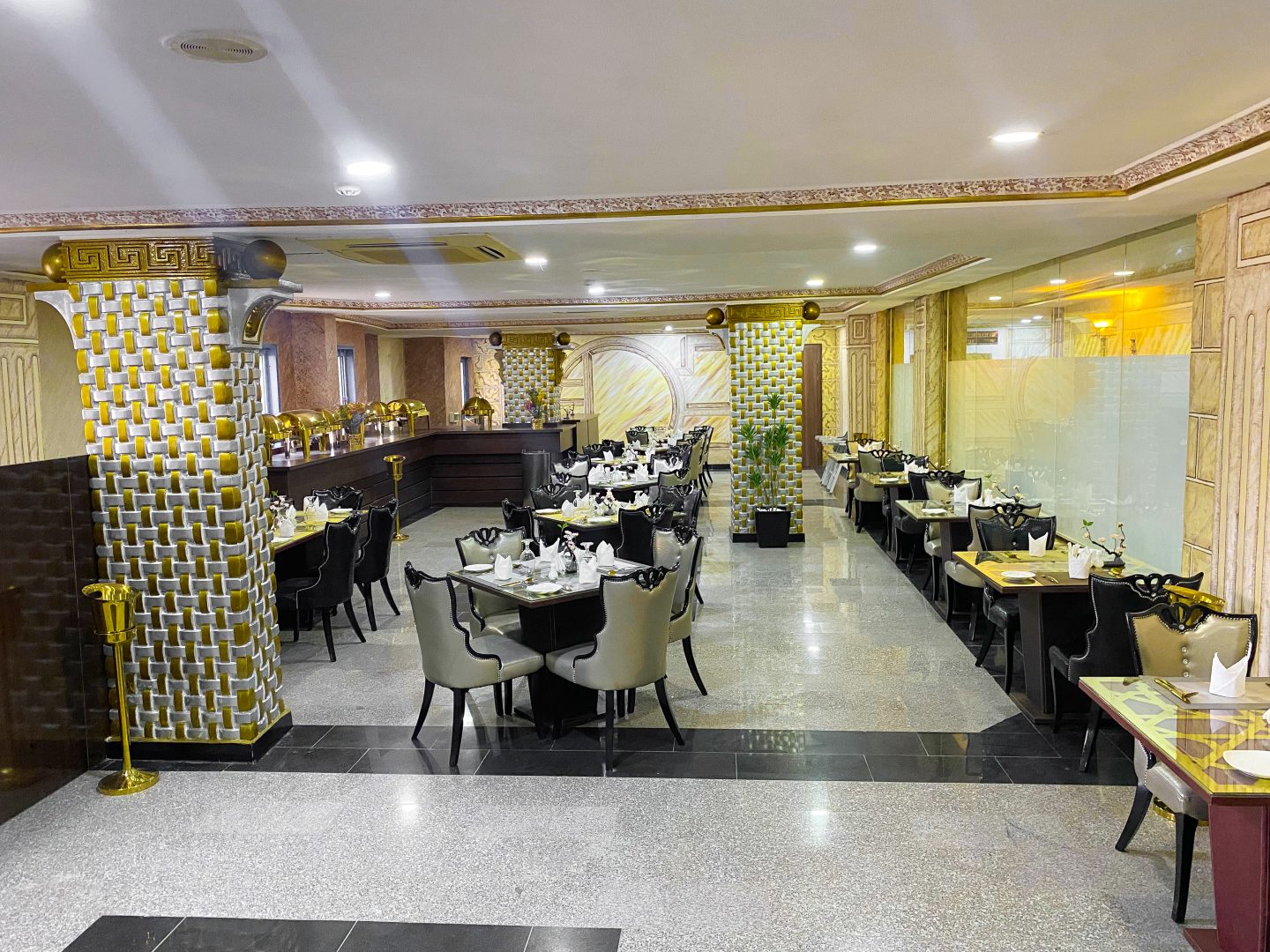 Home - A A HOTELS & SUITES